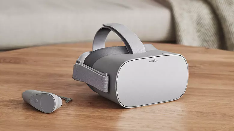 Oculus Go, Facebook ס רומערד $ 250 סטאַנדאַלאָנע כעדסעט, איז לעסאָף דאָ