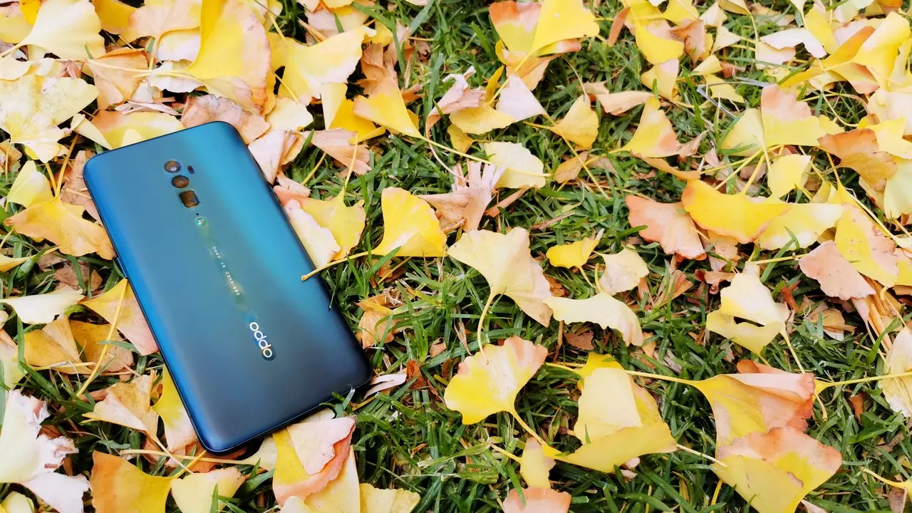 A tun wa Frothing Oppo's 5G Shark Fin Foonu Kamẹra