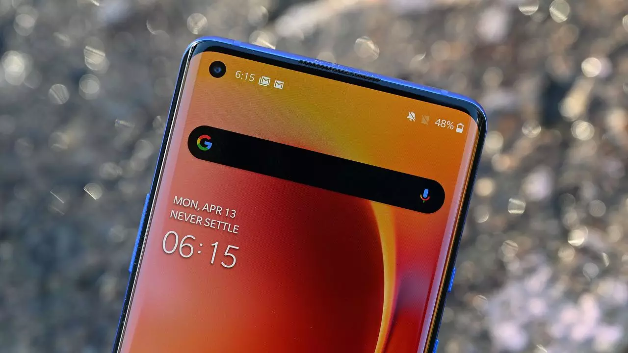 Ukubuyekezwa kwe-OnePlus 8: Lena Ucingo Lwe-Android Lwabantu abaningi