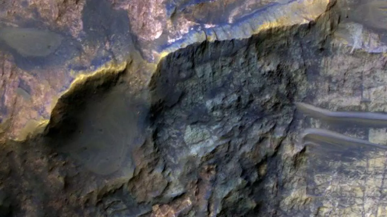 Tyto marťanské skály naznačují starověký mimozemský život