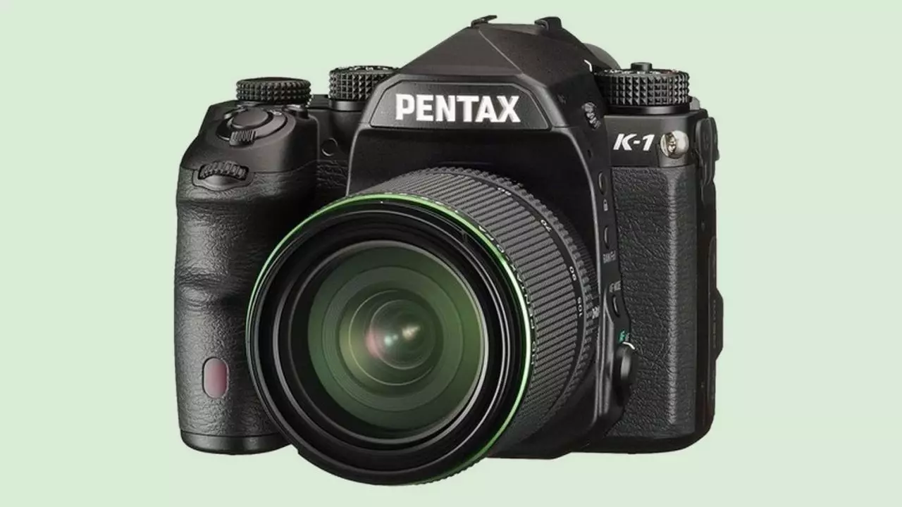 Бірінші Pentax толық кадрлы DSLR - бұл сұлулық