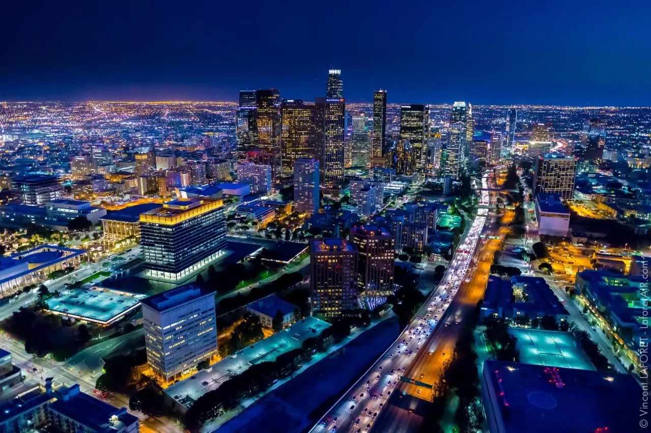 Spektakulêre loftfoto's fan Los Angeles litte sjen dat jo it noch noait hawwe sjoen
