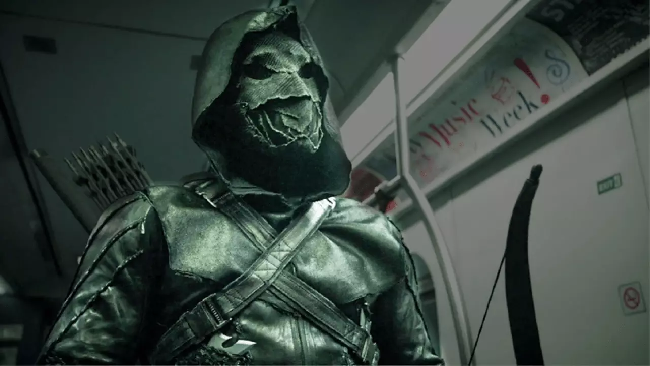 Arrow's Big Bad Prometheus keert terug voor de DC-crossover, maar met een twist