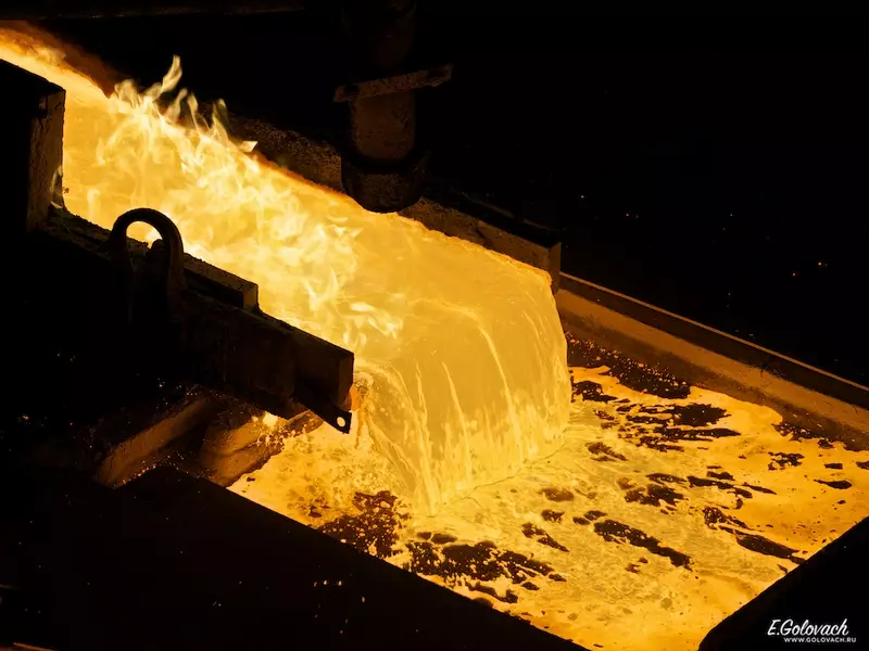 Nevjerojatan, vatreni proces izrade bakrene žice
