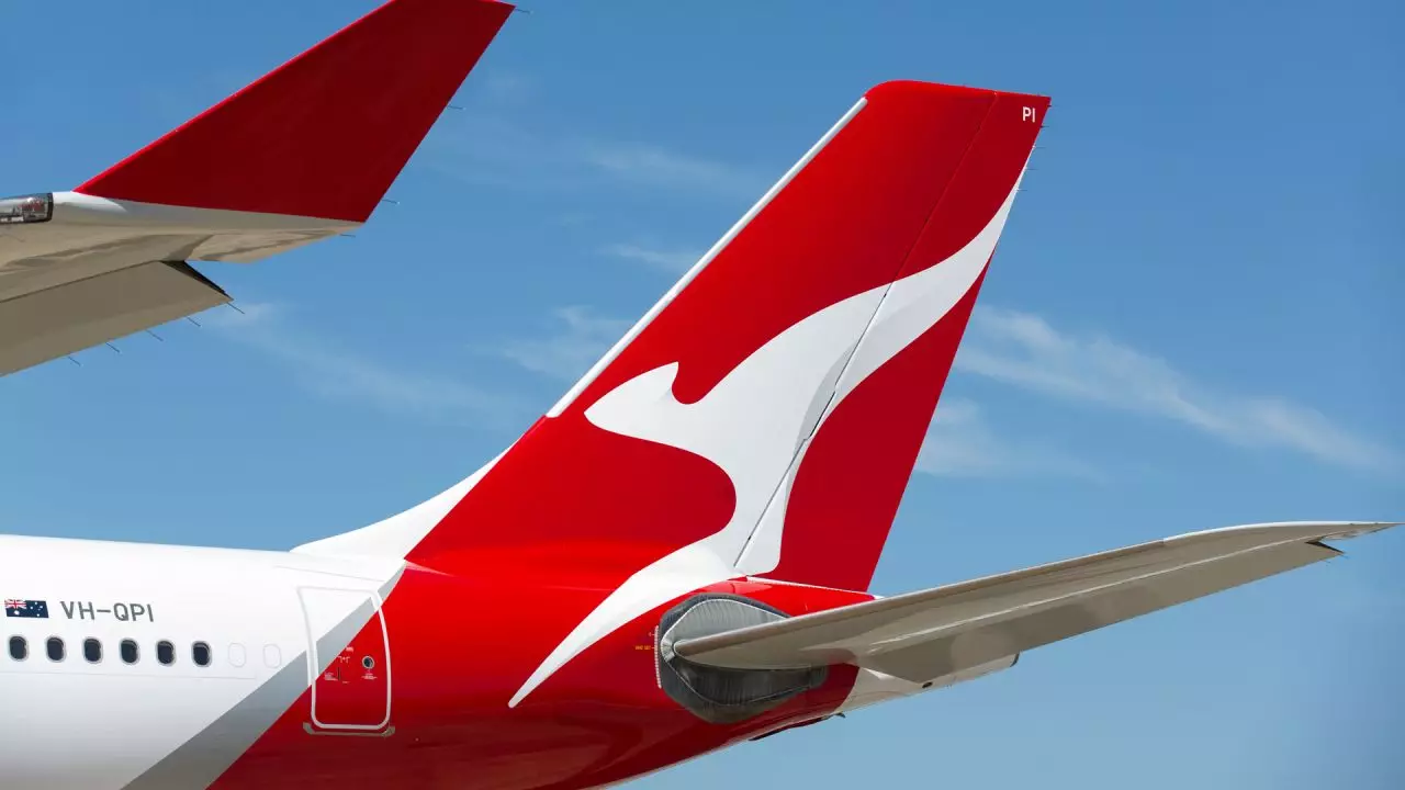 Qantas chce, aby szczepionka przeciw COVID-19 była obowiązkowa w podróży, przeciwnicy Vaxx nie są zadowoleni