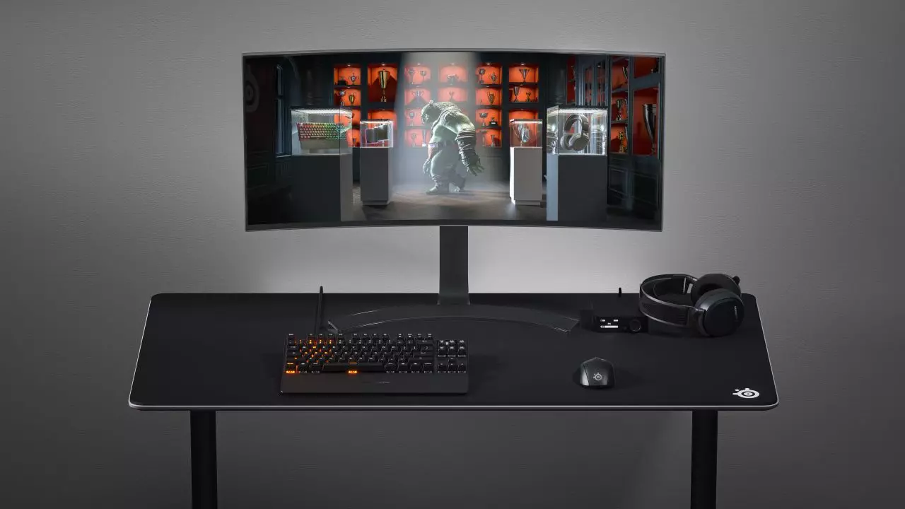 Новите RGB подложки за мишка на SteelSeries са изключително големи, изключително големи 107081_5