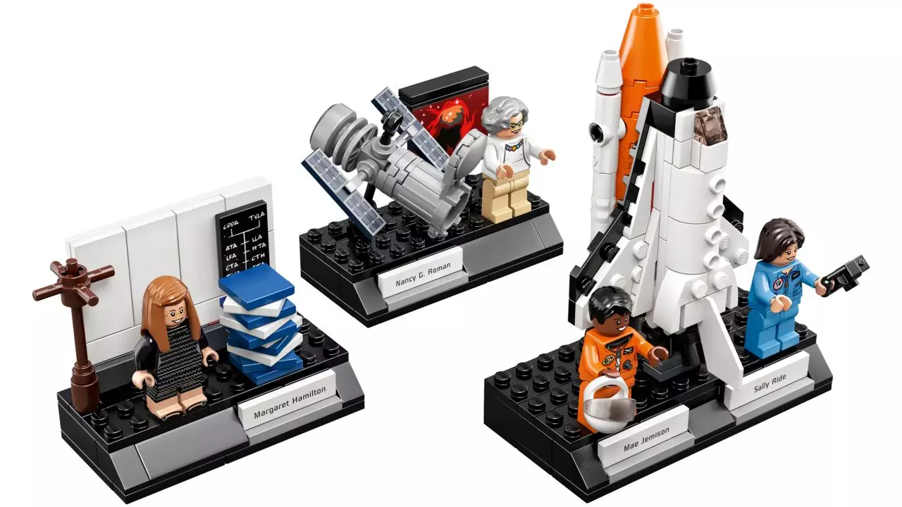 An Tilasta Lego Don Ware Jarumin Boye Daga Cikin Matan Sanyi Na NASA Set