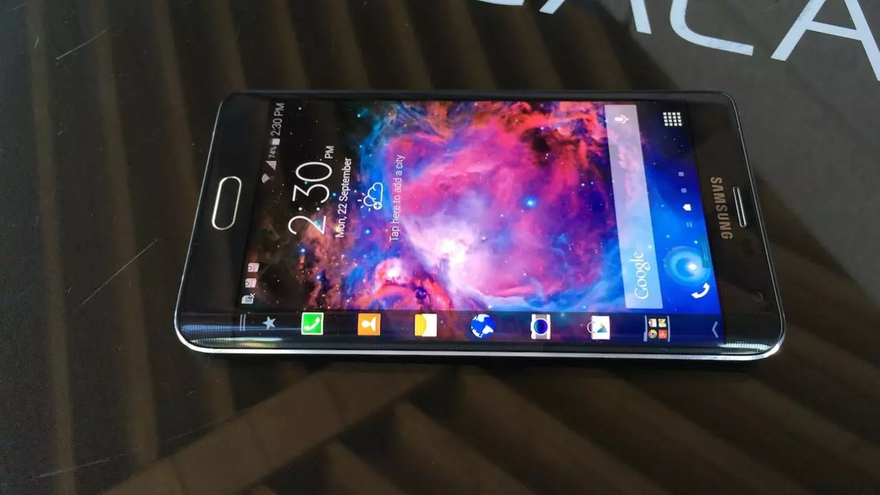 Samsung Galaxy Note 4, Galaxy Note Edge: Tau Ausetalia, Aso