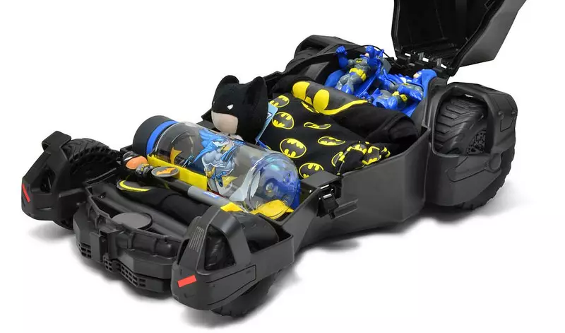 Padaryti šį tik vaikams skirtą Batmobile lagaminą buvo didelė klaida