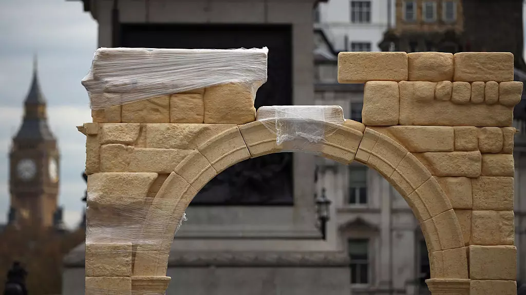 Setšoantšo sa Arch of Triumph ea Syria e hahiloeng London ho tsoa ho 3D Scans