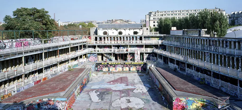 Esta icónica piscina parisina renace después de 25 años de abandono