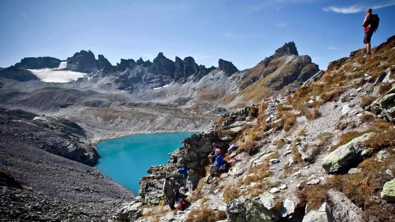 Die Schweizer haben gerade eine Beerdigung für einen toten Gletscher abgehalten