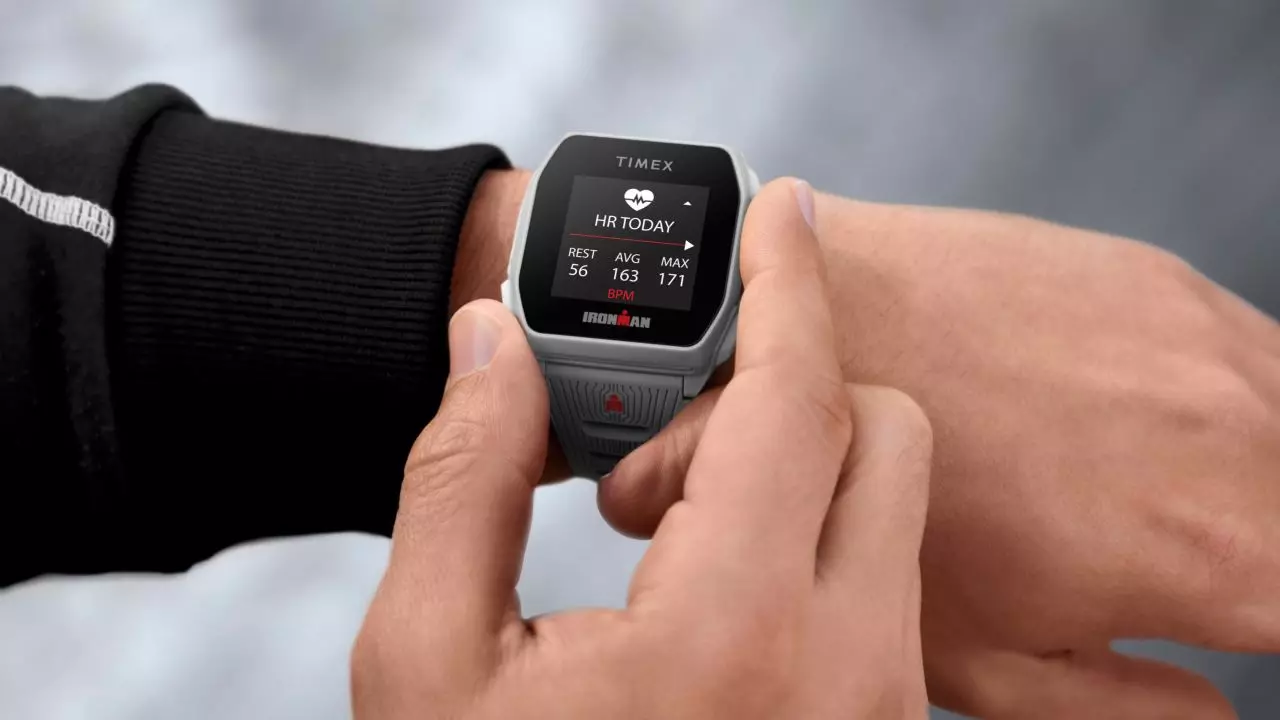 Es ist das Jahr 2020 und Timex ist gerade wieder in Smartwatches eingestiegen