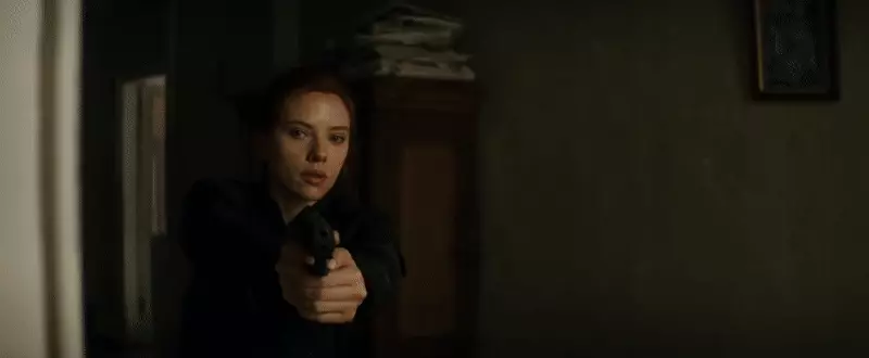 Thyerja e së kaluarës vdekjeprurëse dhe lidhjet e librit komik të trailerit të parë të Black Widow