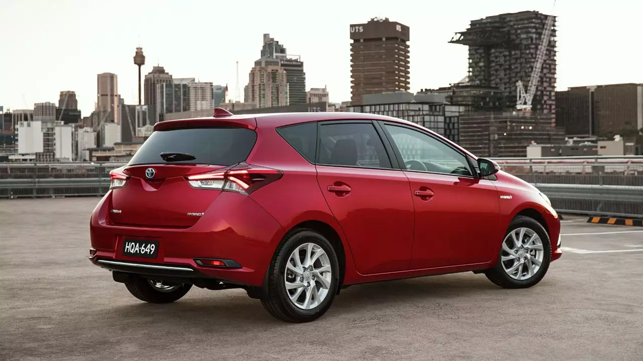 New Toyota Corolla yog Australia tus pheej yig tshaj Hybrid