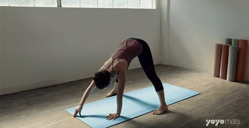 Matras Yoga Self-Rolling ini Memanfaatkan Teknologi Gelang Slap 90-an