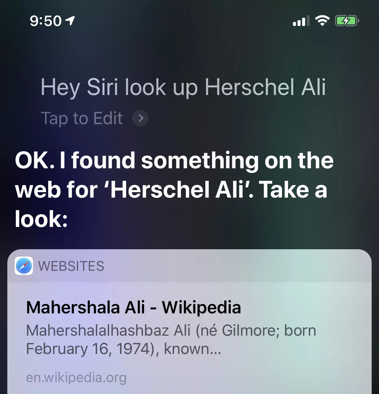 Kyllä, Apple. Siri on äärimmäisen kauhea