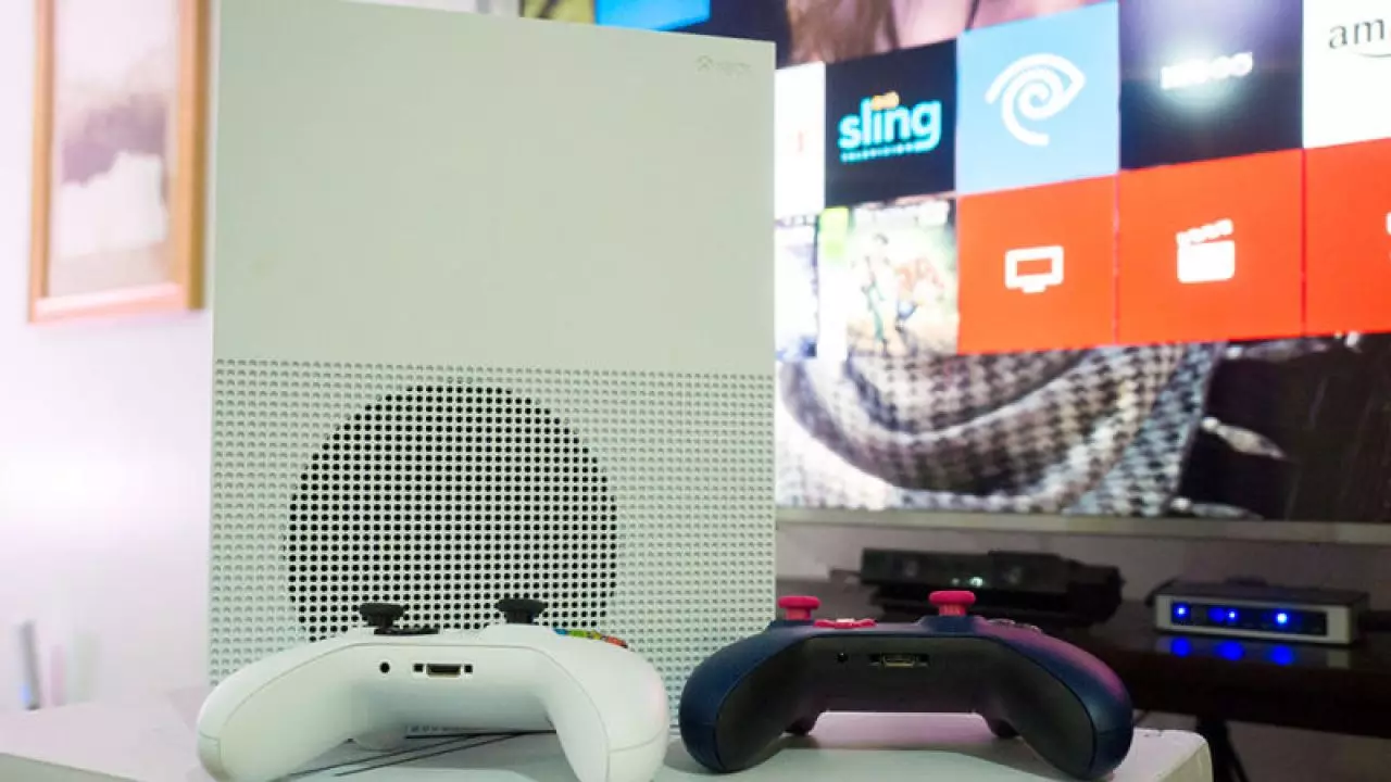 Akatsak Xbox One S-en filmaren esperientzia hondatzen ari dira