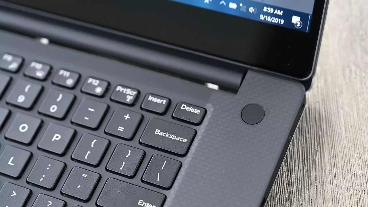 Преглед на Dell XPS 15: Наистина добър лаптоп за почти всичко