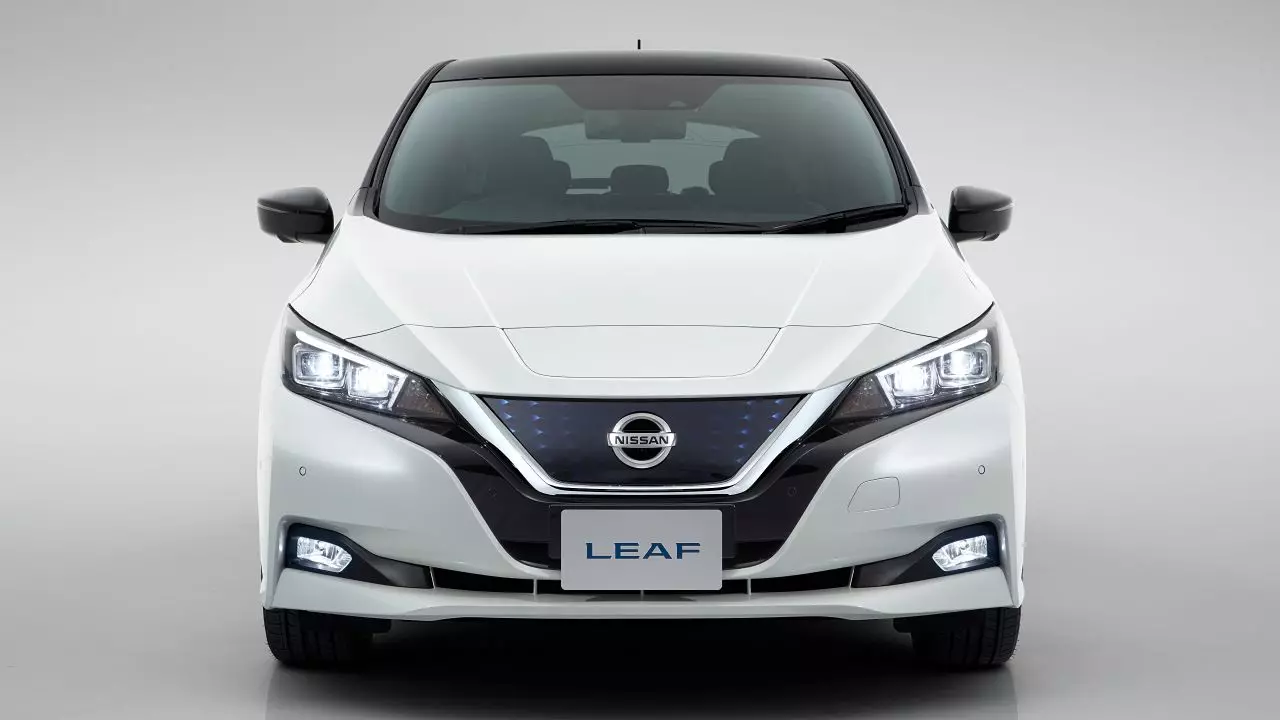 Nissan Leaf Anyar Nyaéta Perbaikan Alus Dina Aslina