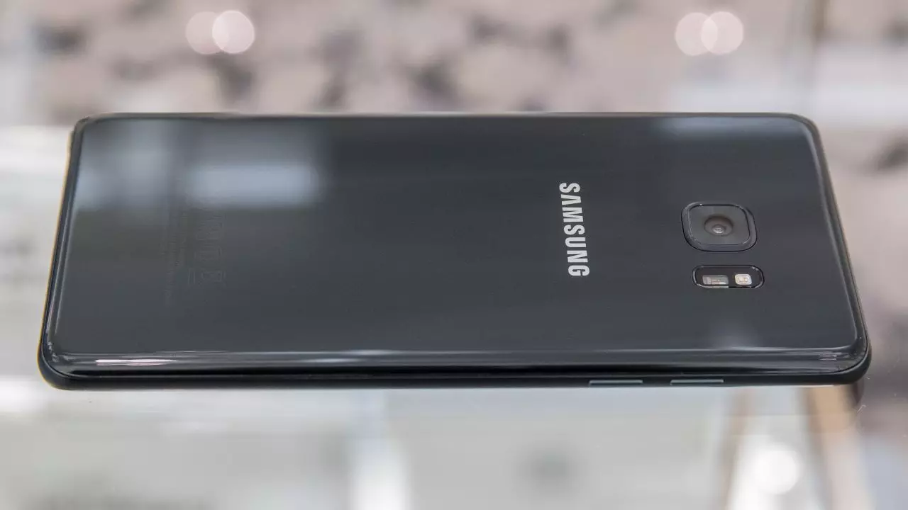 I-Samsung Galaxy Note7: Intengo yase-Australia kanye Nosuku Lokukhishwa