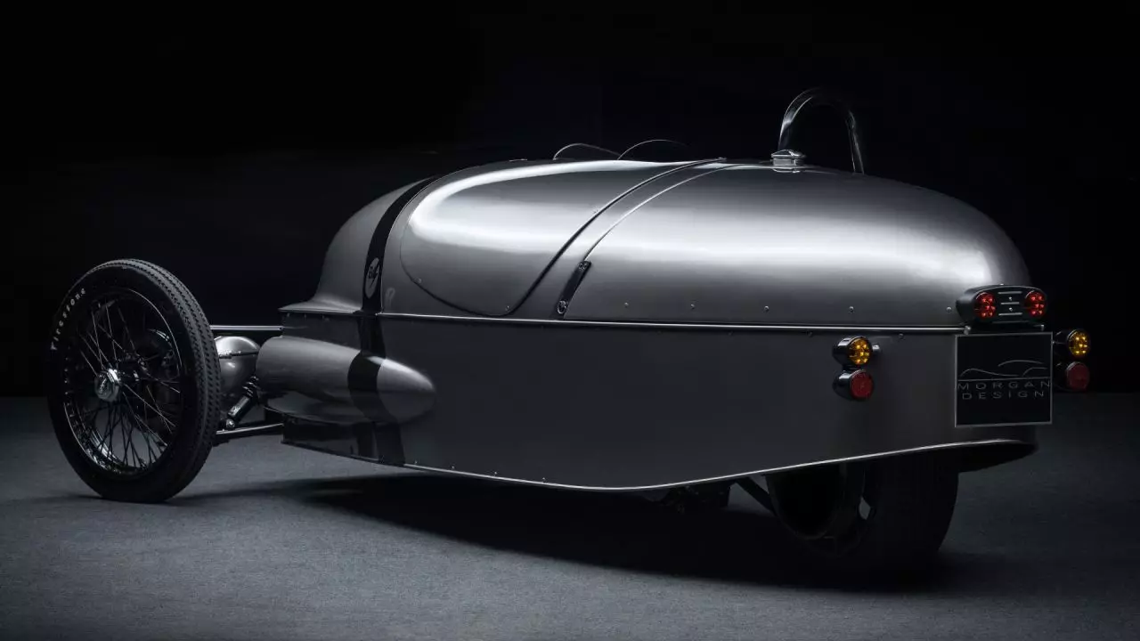 EV3 Morgan - гэта цалкам заказны (а таксама трохколавы) электрычны аўтамабіль