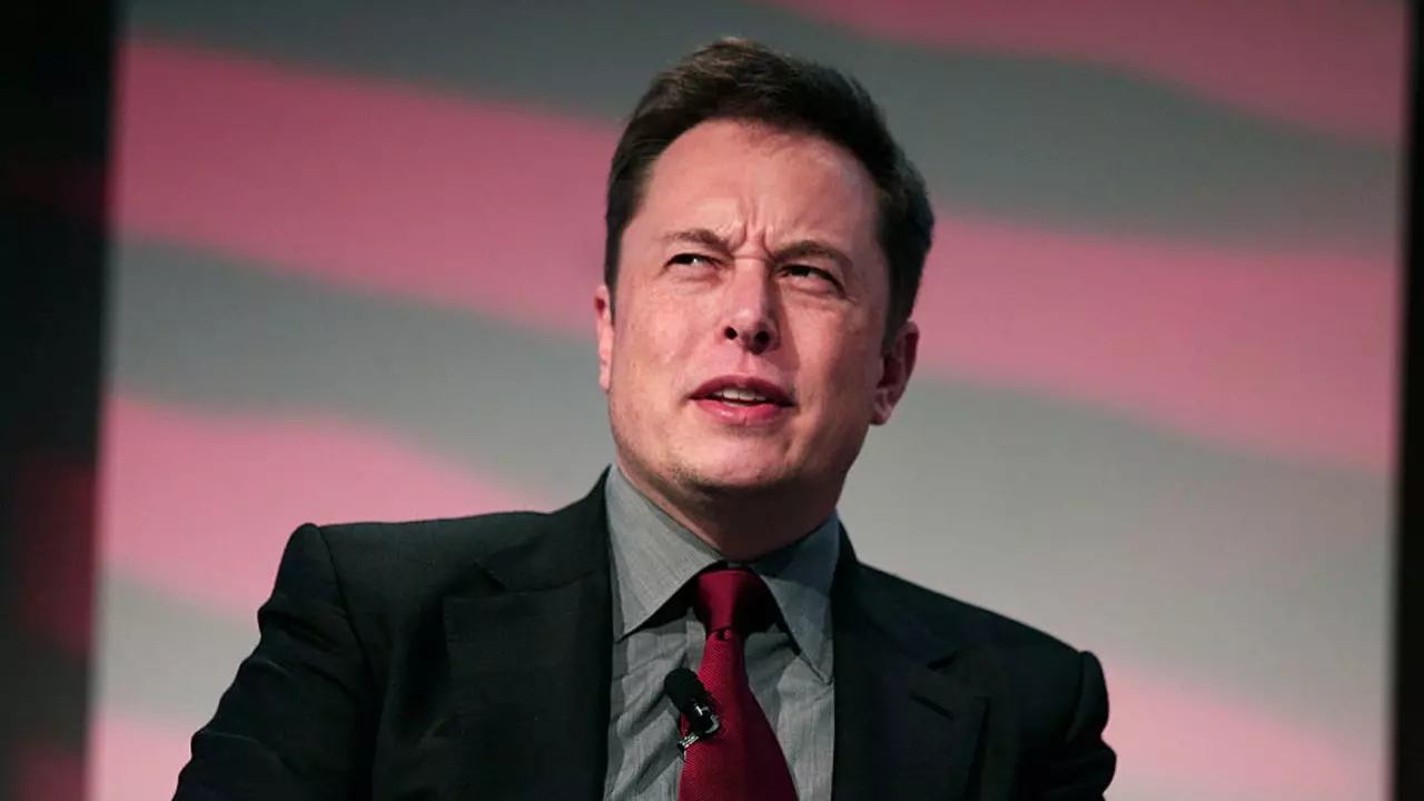 Elon Musk ngandhani karyawan kacilakan mobil luwih mbebayani tinimbang coronavirus