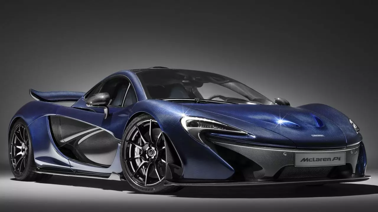 Най-бързият кабриолет на McLaren е направен изцяло от въглеродни влакна