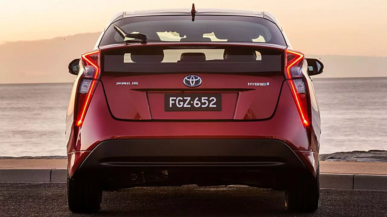 Toyota និយាយថា Prius ថ្មីគឺសប្បាយក្នុងការបើកបរ