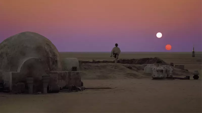 Minden, amit A Star Wars: Az utolsó Jedi-regény hozzáad a filmhez