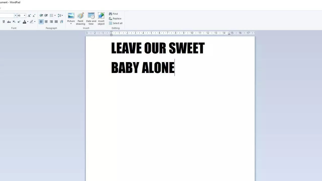 Microsoft корпорациясы нашар ескі WordPad тақтасында жарнамаларды сынап жатыр