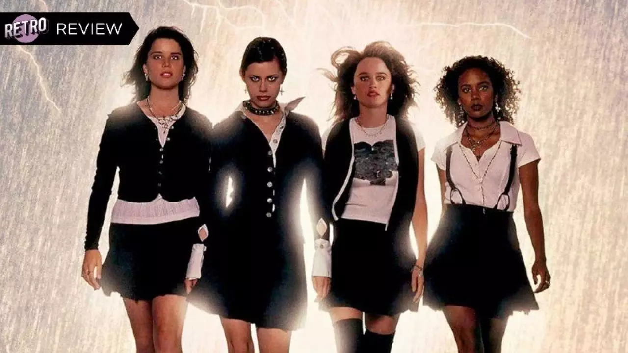 The Craft at 25: Un par de principiantes mergúllanse no clásico de Witchy Cult