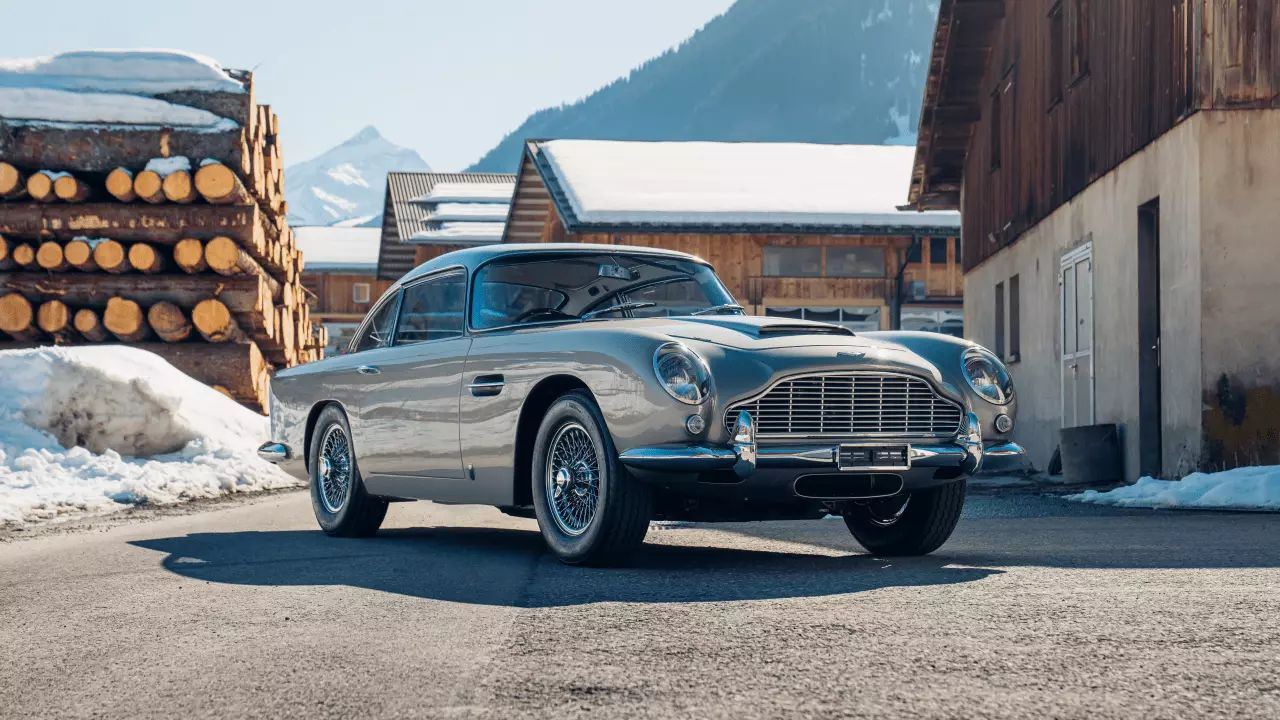 قد تكون لك سيارة Aston Martin DB5 من Sean Connery مقابل 2 مليون دولار