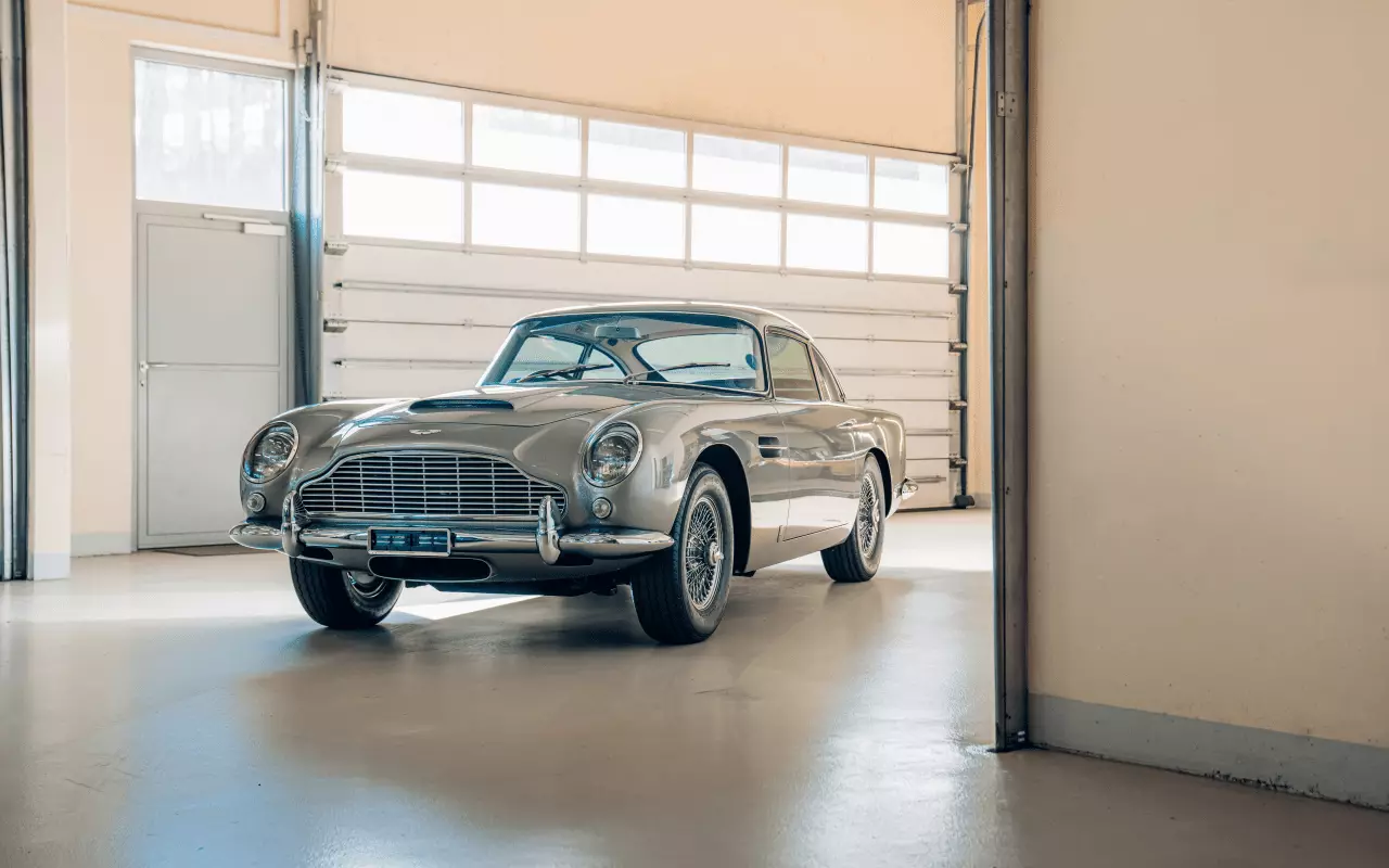 Sean Connery'nin Aston Martin DB5'i 2 Milyon Dolara Sizin Olabilir 1315_1