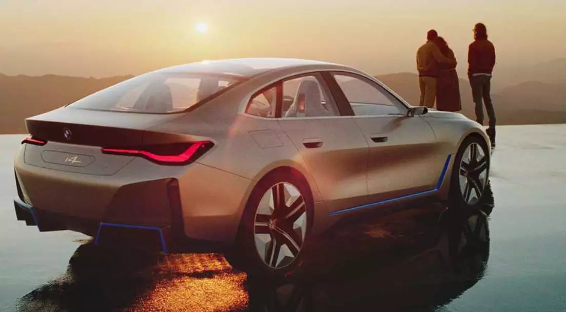 BMW تصور i4 اسان جي ويجهي نظر آهي اڃا تائين بي ايم ڊبليو جي مکيه هٿيار تي ٽسلا جي خلاف