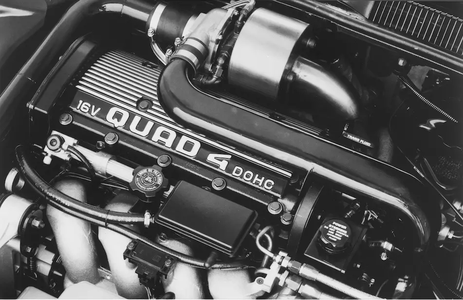 Štai kodėl „Quad 4“ buvo vienas svarbiausių GM variklių