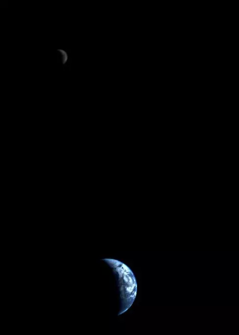 अन्तरिक्षबाट पृथ्वीको अहिलेसम्म लिइएको सबैभन्दा मन-विह्वल छविहरू 1407_5