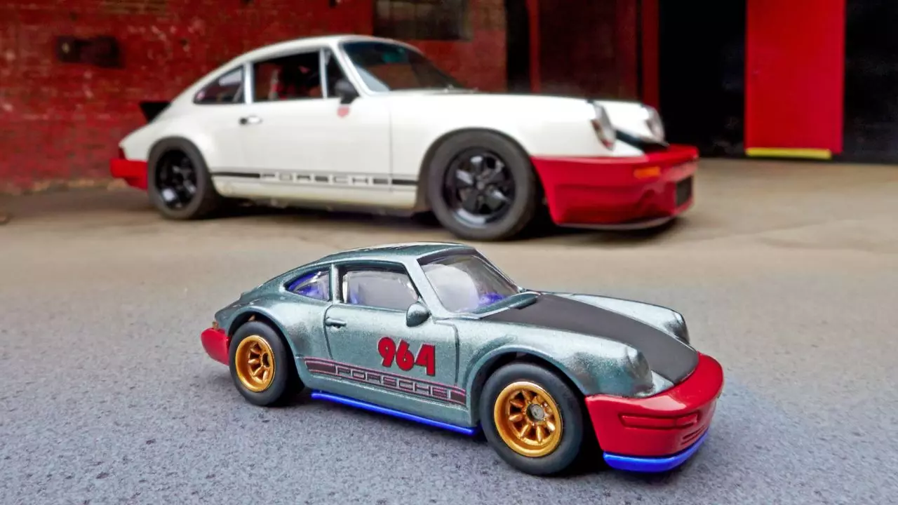 Hot Wheels Seria e re e Porsches klasike u personalizua nga një sintonizues i famshëm