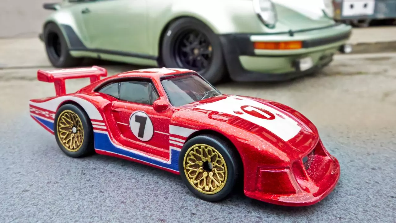 Hot Wheels Nieuwe serie klassieke Porsches werd aangepast door een beroemde tuner