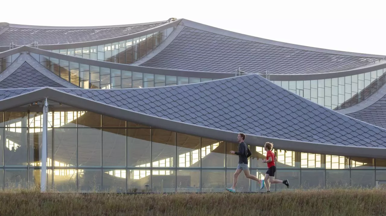 10 fotos do enorme novo campus do Google com painéis solares 'escala de dragão' 1434_4