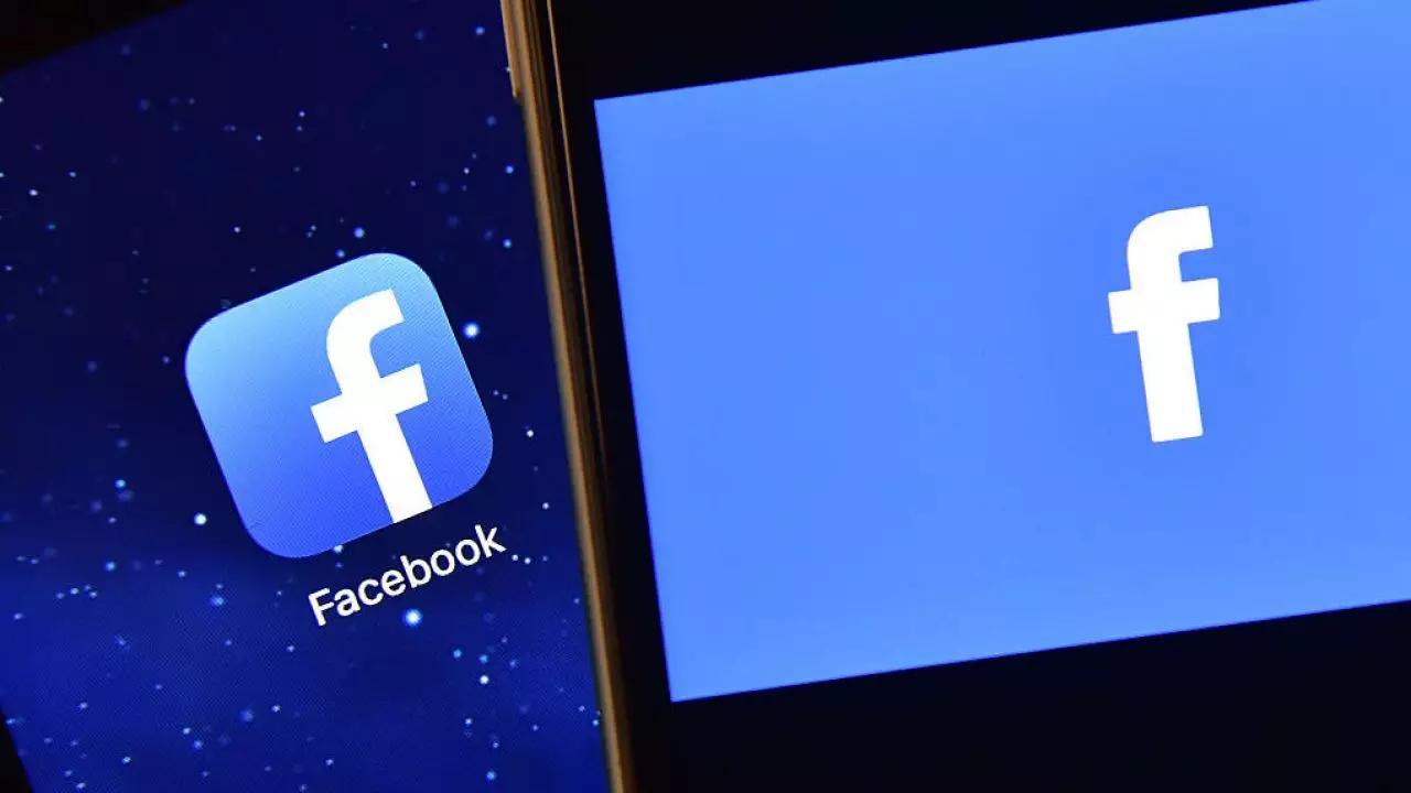 Di dawiyê de, Facebook Dê Bihêle We Reklamên Ku We Bixapîne Bi Kirîna Tevahiya Crap ragihîne