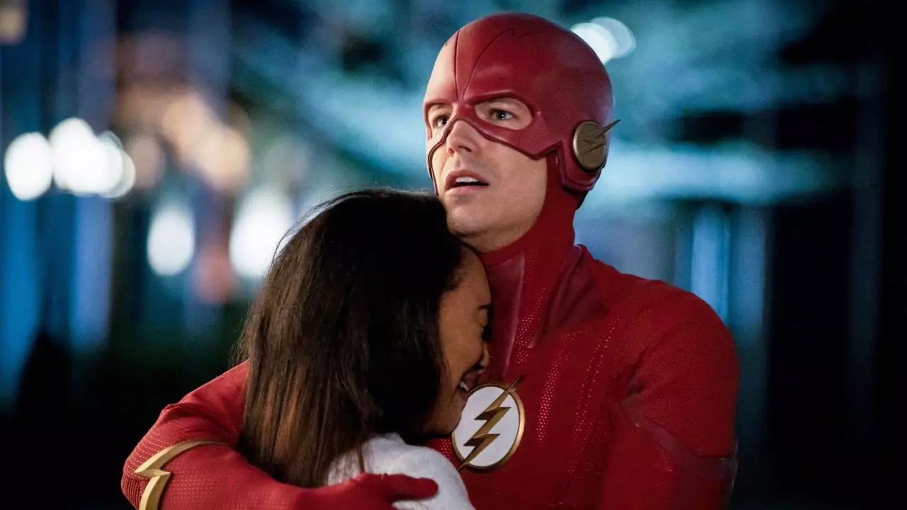 Το πρώτο τρέιλερ για την έβδομη σεζόν του The Flash Is a Roller Coaster