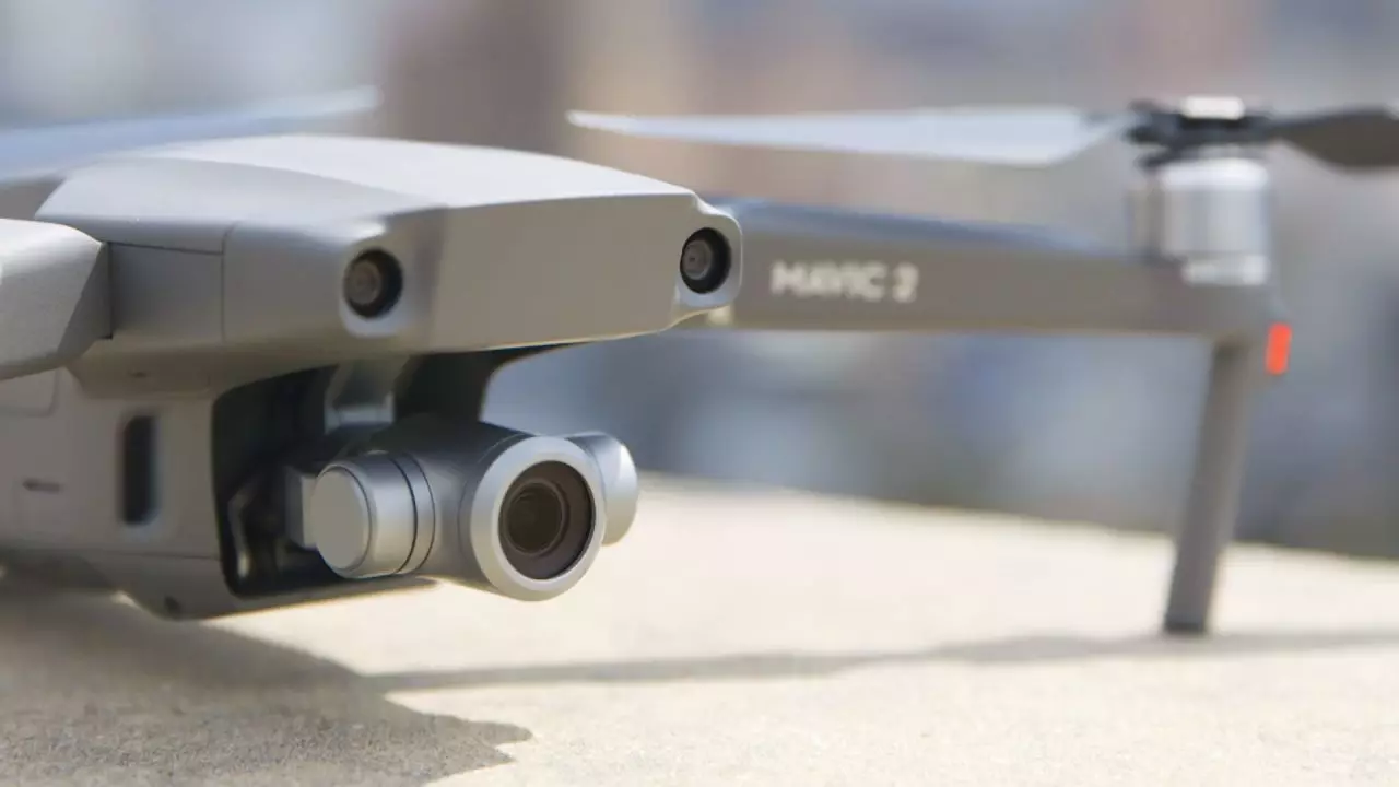 DJI-ning Mavic 2 seriyali dronlari yanada kuchli kameralar va juda ko'p sensorlar bilan birga keladi. 144399_3