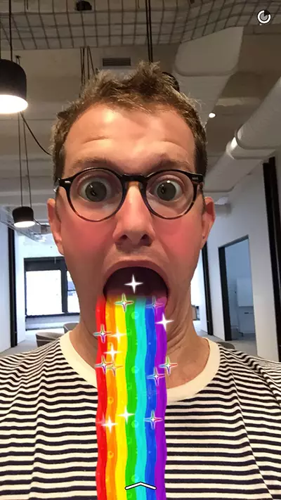 Новата карактеристика на леќите на Snapchat е крајно застрашувачка