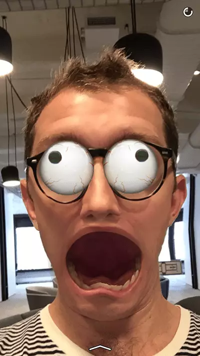 Новата карактеристика на леќите на Snapchat е крајно застрашувачка
