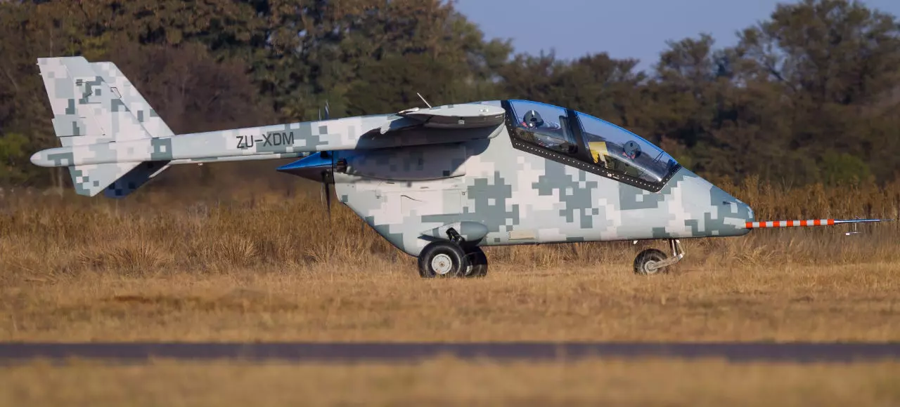 Awọn ẹrọ aderubaniyan: Ọkọ ofurufu Ilu abinibi akọkọ ti Afirika yoo dije Pẹlu Awọn UAV ti iwo-kakiri