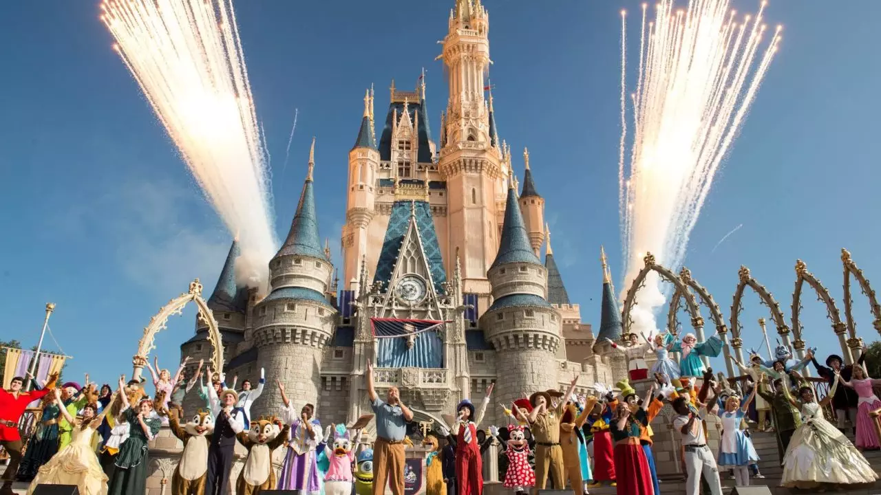 Disney World plănuiește o redeschidere în iulie, în ciuda pandemiei încă în desfășurare