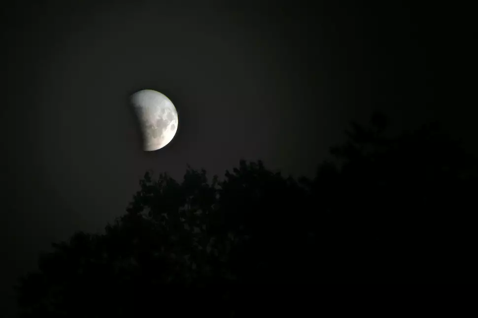 34 bức ảnh tuyệt vời về siêu trăng máu