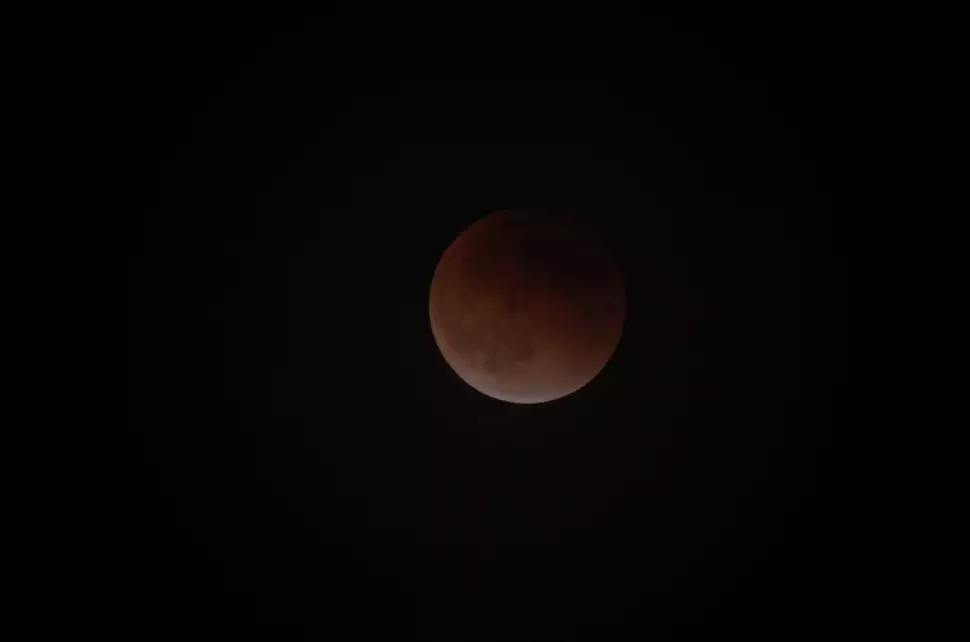 34 bức ảnh tuyệt vời về siêu trăng máu