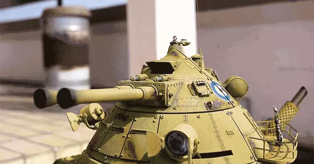 描述這個 3D 打印機械化玩具坦克的唯一方法是驚人的